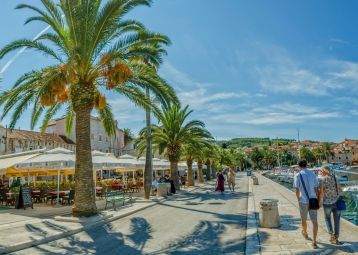 Supetar, Island Brač | Apartments & Tours | Visit Brač