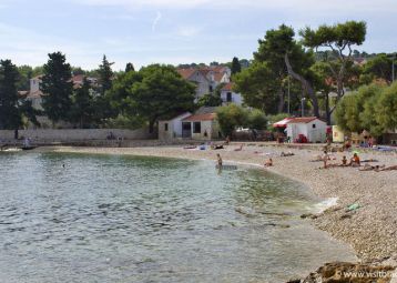 Sutivan, Island Brač | Apartments & Tours | Visit Brač