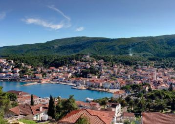 Jelsa, Island Hvar | Apartments & Tours